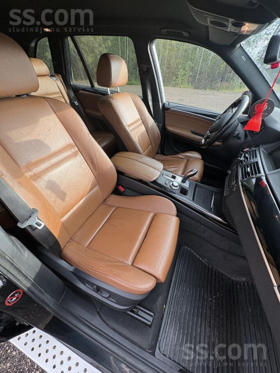 Melns BMW X5 2007 Rīga, ar dzinēja tilpumu 3.00 L un nobraukumu 326 tūkst. km par 5990 €, foto 3 vietnē AUTOMOTO.COM.LV