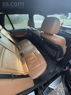 Melns BMW X5 2007 Rīga, ar dzinēja tilpumu 3.00 L un nobraukumu 326 tūkst. km par 5990 €, foto 8 vietnē AUTOMOTO.COM.LV