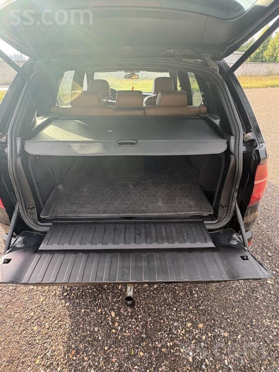 Melns BMW X5 2007 Rīga, ar dzinēja tilpumu 3.00 L un nobraukumu 326 tūkst. km par 5990 €, foto 10 vietnē AUTOMOTO.COM.LV