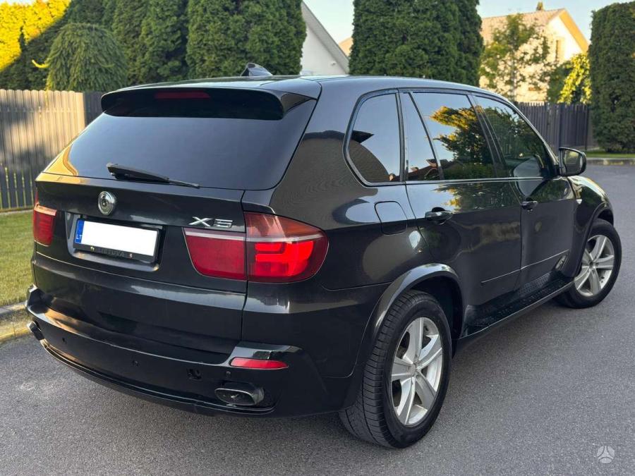 Melns BMW X5 2007 Kauņa, ar dzinēja tilpumu 2.99 L un nobraukumu 450 tūkst. km par 4200 €, foto 4 vietnē AUTOMOTO.COM.LV