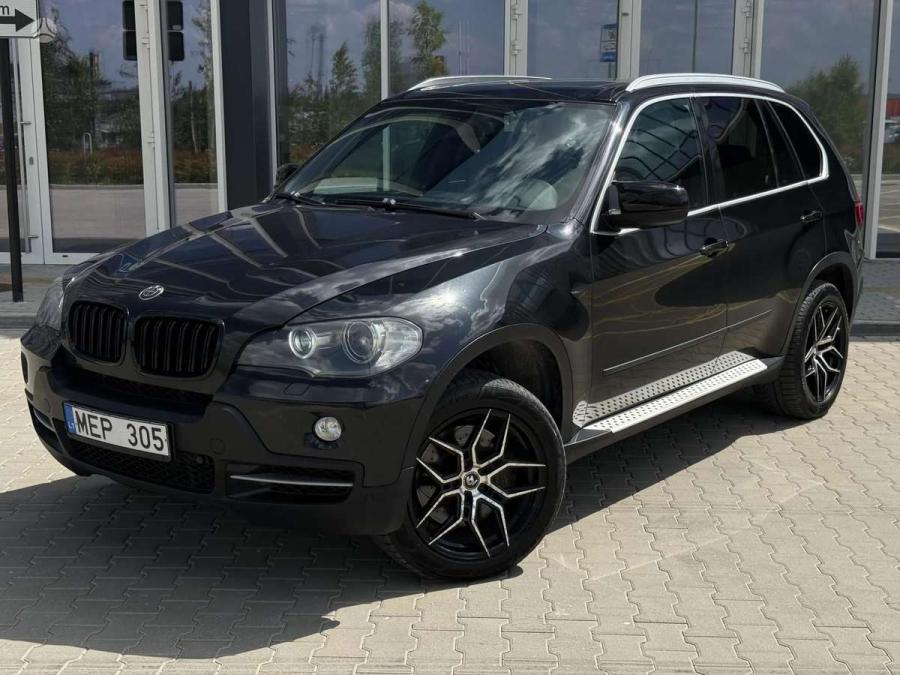 Black BMW X5 2007 in Vilnius, with an engine capacity of 2.99 L and mileage of 209 thousand km for 7700 €, photo 4 on AUTOMOTO.COM.LV