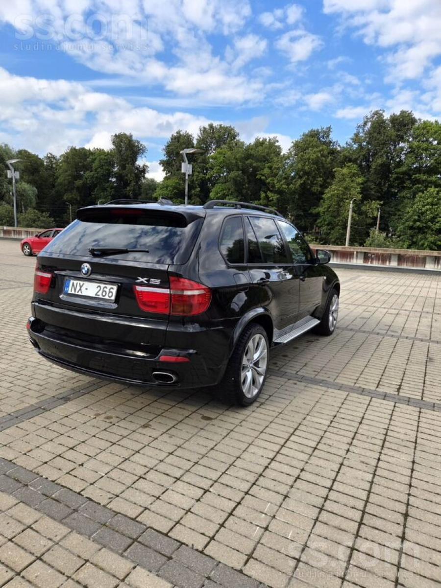 Melns BMW X5 2007 Rīga, ar dzinēja tilpumu 3.00 L un nobraukumu 325 tūkst. km par 7800 €, foto 4 vietnē AUTOMOTO.COM.LV