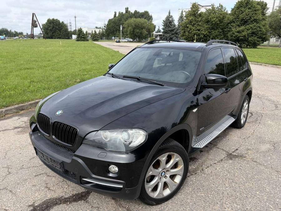 Melns BMW X5 2007 Kauņa, ar dzinēja tilpumu 2.99 L un nobraukumu 284 tūkst. km par 6990 €, foto 1 vietnē AUTOMOTO.COM.LV