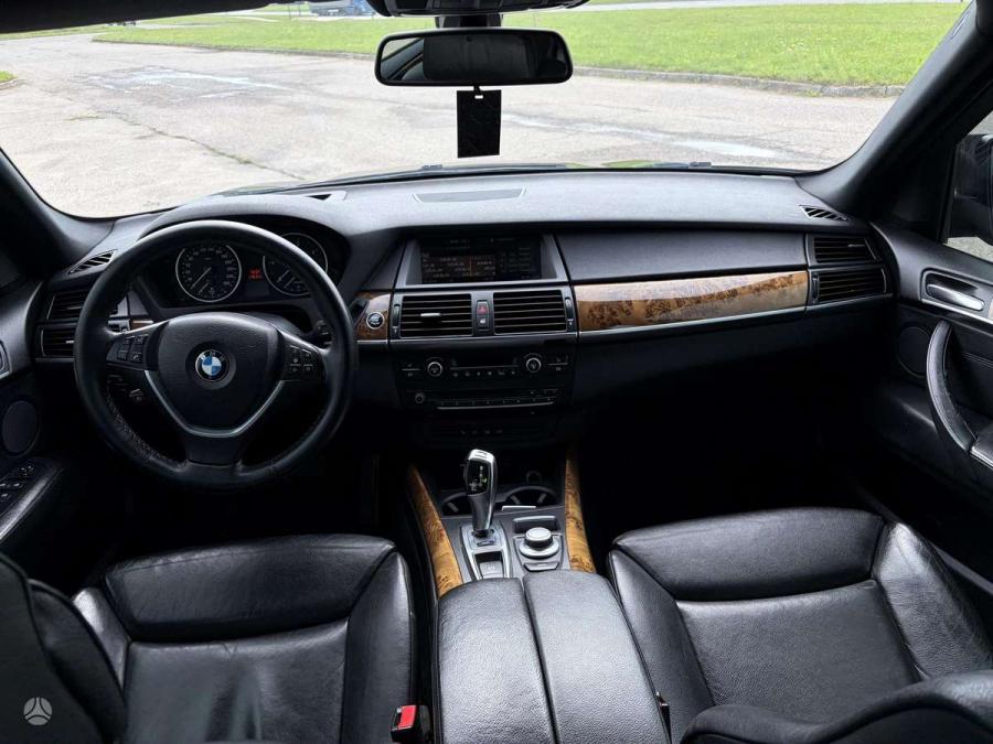 Melns BMW X5 2007 Kauņa, ar dzinēja tilpumu 2.99 L un nobraukumu 284 tūkst. km par 6990 €, foto 18 vietnē AUTOMOTO.COM.LV