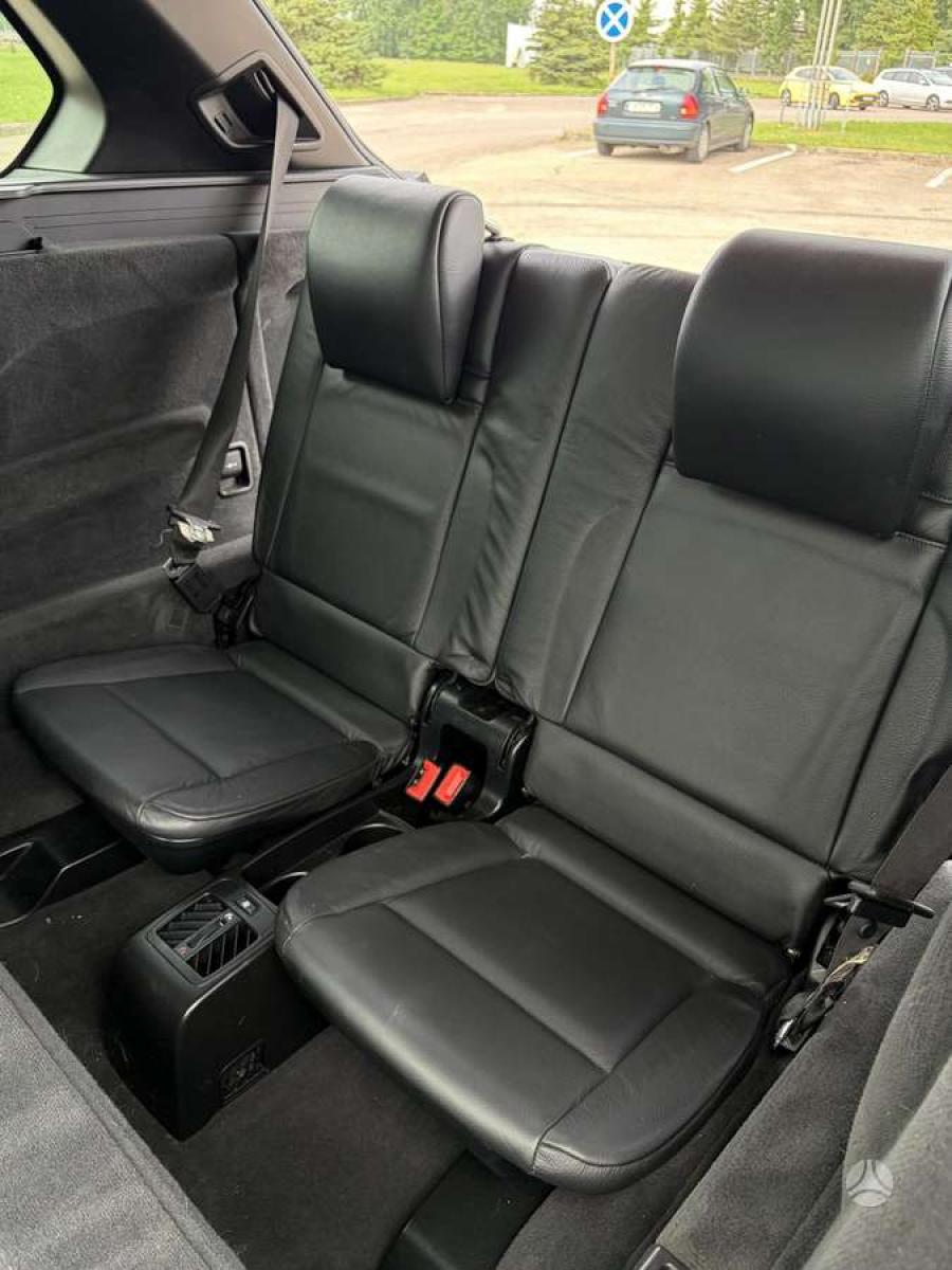 Melns BMW X5 2007 Kauņa, ar dzinēja tilpumu 2.99 L un nobraukumu 284 tūkst. km par 6990 €, foto 25 vietnē AUTOMOTO.COM.LV