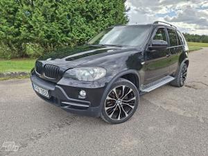 Black BMW X5 2007 in Utena, with an engine capacity of 3.00 L and mileage of 366 thousand km for 6300 €, photo 3 on AUTOMOTO.COM.LV