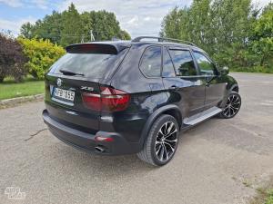 Black BMW X5 2007 in Utena, with an engine capacity of 3.00 L and mileage of 366 thousand km for 6300 €, photo 4 on AUTOMOTO.COM.LV