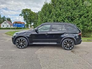Black BMW X5 2007 in Utena, with an engine capacity of 3.00 L and mileage of 366 thousand km for 6300 €, photo 6 on AUTOMOTO.COM.LV