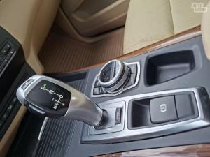 Black BMW X5 2007 in Utena, with an engine capacity of 3.00 L and mileage of 366 thousand km for 6300 €, photo 13 on AUTOMOTO.COM.LV