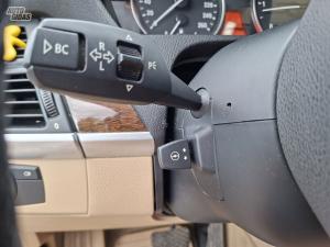 Black BMW X5 2007 in Utena, with an engine capacity of 3.00 L and mileage of 366 thousand km for 6300 €, photo 15 on AUTOMOTO.COM.LV