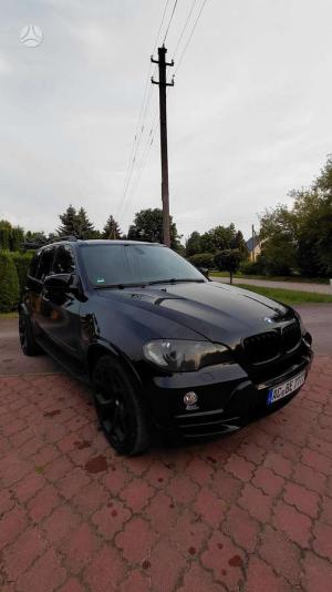 Melns BMW X5 2007 Viļņa, ar dzinēja tilpumu 2.99 L un nobraukumu 330 tūkst. km par 9000 €, foto 4 vietnē AUTOMOTO.COM.LV