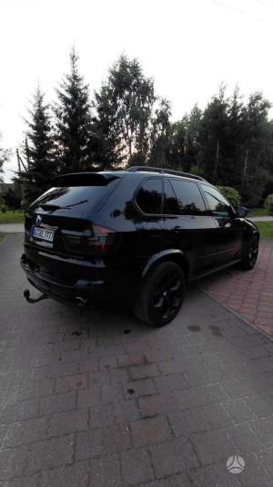 Melns BMW X5 2007 Viļņa, ar dzinēja tilpumu 2.99 L un nobraukumu 330 tūkst. km par 9000 €, foto 8 vietnē AUTOMOTO.COM.LV
