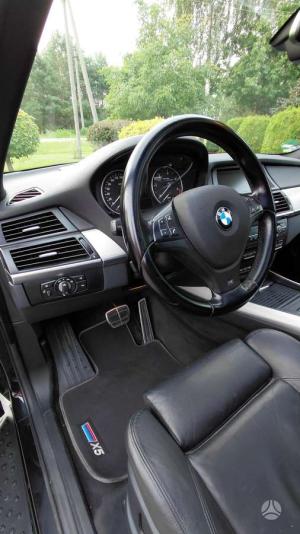 Melns BMW X5 2007 Viļņa, ar dzinēja tilpumu 2.99 L un nobraukumu 330 tūkst. km par 9000 €, foto 14 vietnē AUTOMOTO.COM.LV