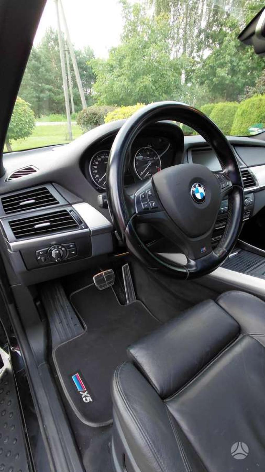 Melns BMW X5 2007 Viļņa, ar dzinēja tilpumu 2.99 L un nobraukumu 330 tūkst. km par 9000 €, foto 14 vietnē AUTOMOTO.COM.LV