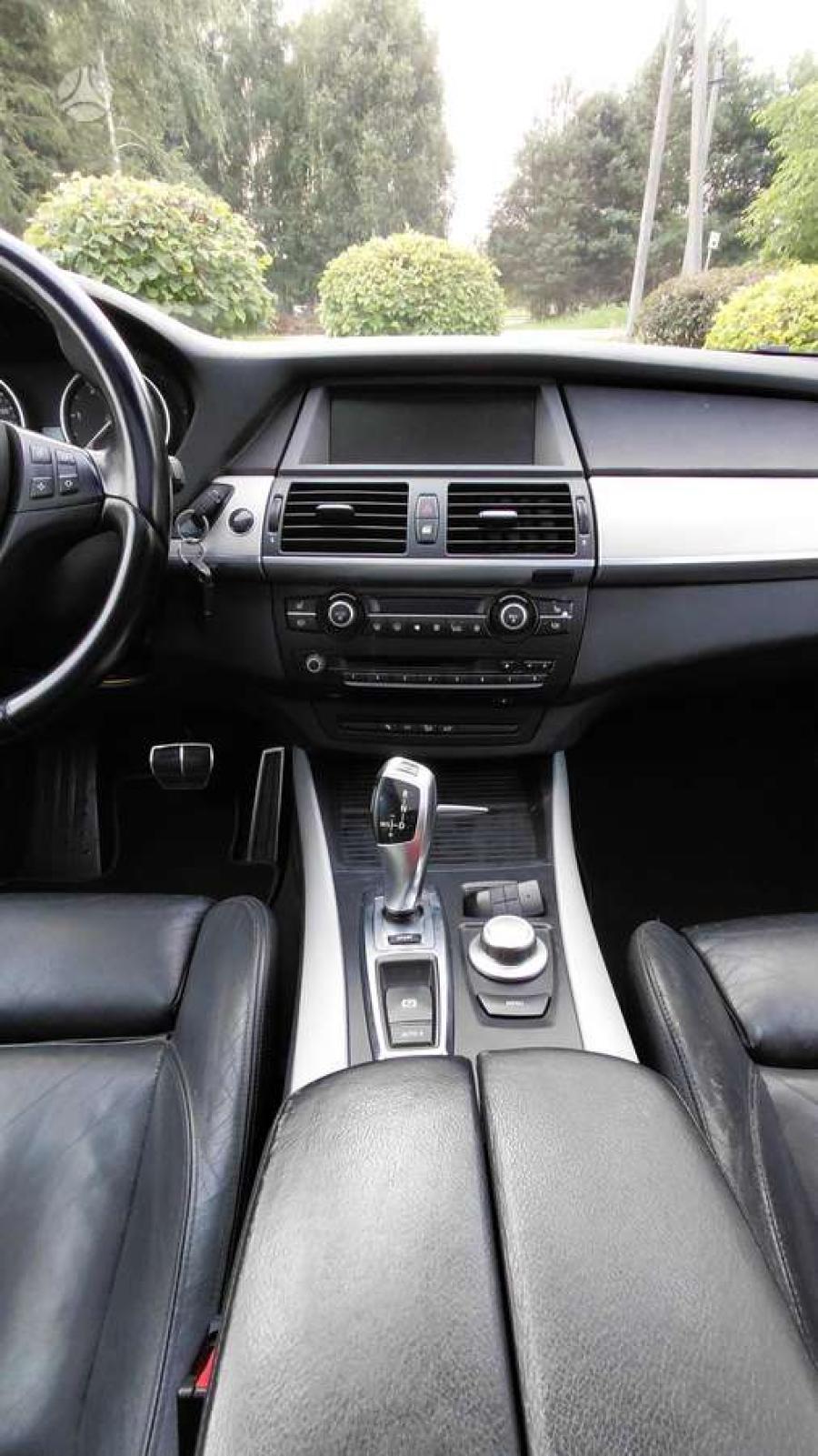 Melns BMW X5 2007 Viļņa, ar dzinēja tilpumu 2.99 L un nobraukumu 330 tūkst. km par 9000 €, foto 16 vietnē AUTOMOTO.COM.LV