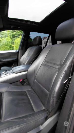 Melns BMW X5 2007 Viļņa, ar dzinēja tilpumu 2.99 L un nobraukumu 330 tūkst. km par 9000 €, foto 19 vietnē AUTOMOTO.COM.LV