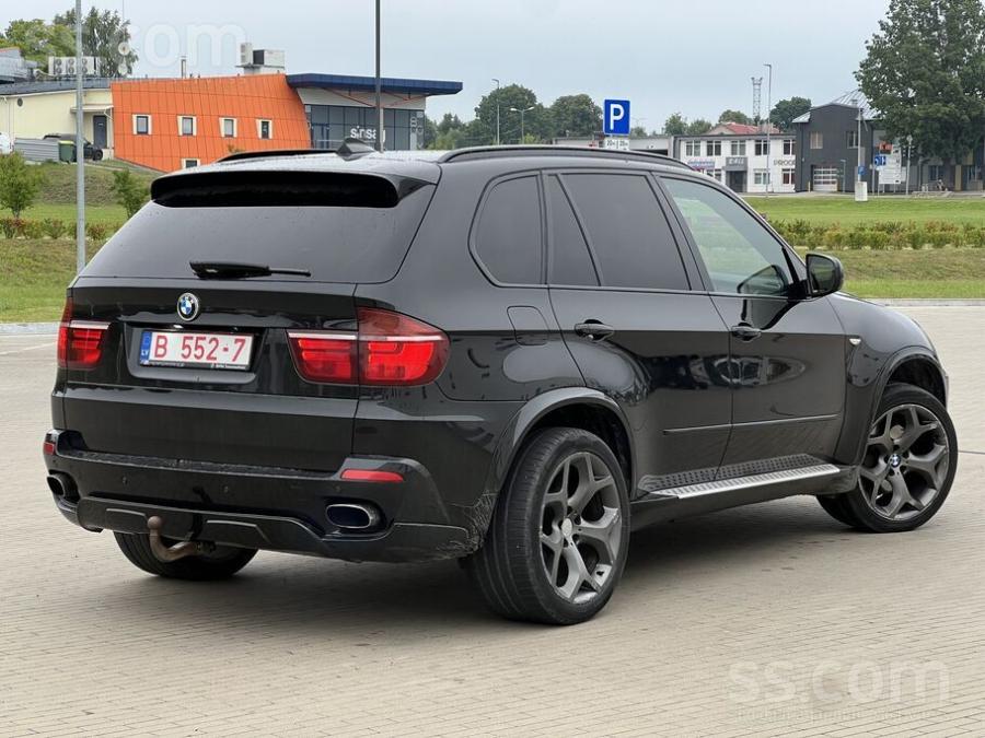 Melns BMW X5 2007 Rēzekne, ar dzinēja tilpumu 3.00 L un nobraukumu 428 tūkst. km par 8800 €, foto 6 vietnē AUTOMOTO.COM.LV