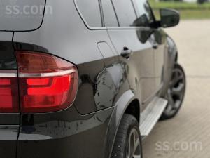 Melns BMW X5 2007 Rēzekne, ar dzinēja tilpumu 3.00 L un nobraukumu 428 tūkst. km par 8800 €, foto 7 vietnē AUTOMOTO.COM.LV