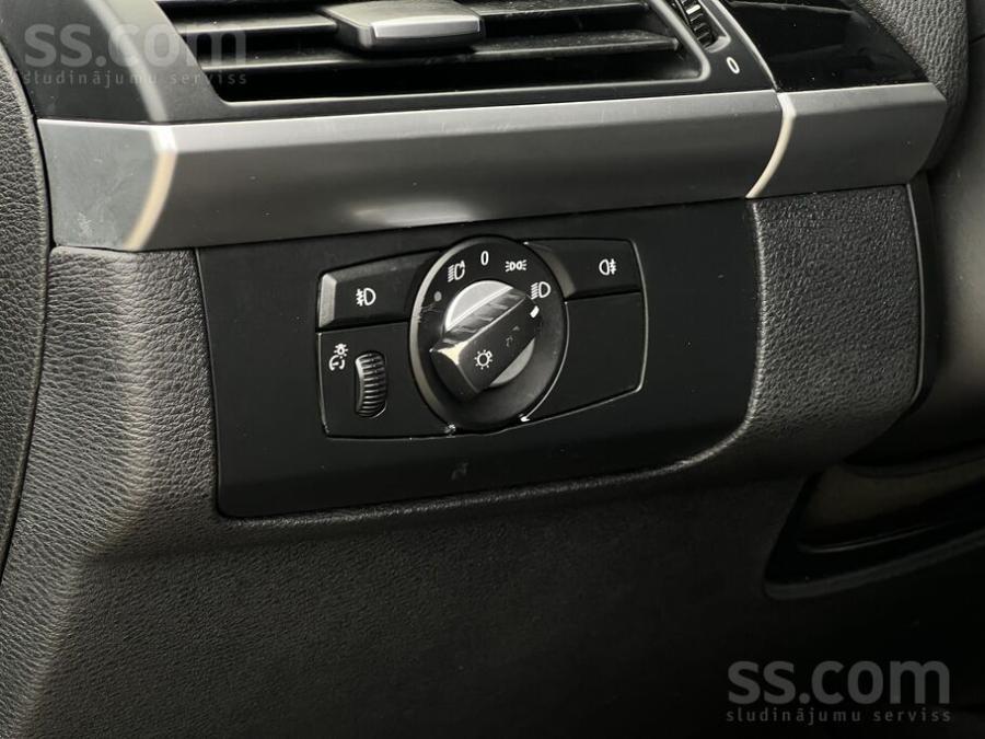 Melns BMW X5 2007 Rēzekne, ar dzinēja tilpumu 3.00 L un nobraukumu 428 tūkst. km par 8800 €, foto 14 vietnē AUTOMOTO.COM.LV