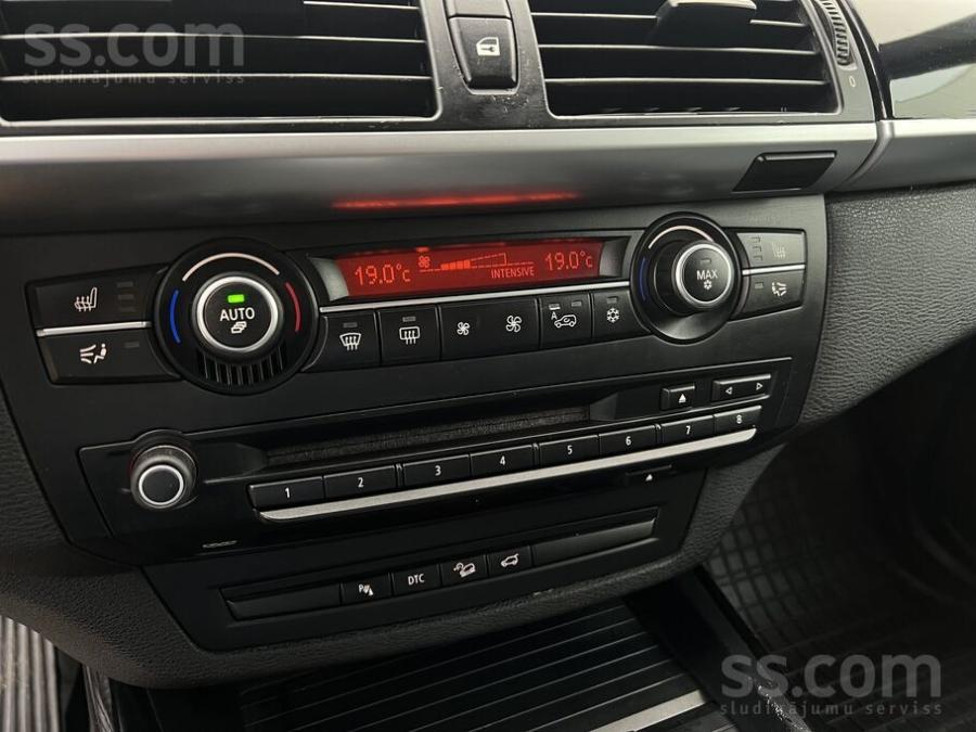 Melns BMW X5 2007 Rēzekne, ar dzinēja tilpumu 3.00 L un nobraukumu 428 tūkst. km par 8800 €, foto 17 vietnē AUTOMOTO.COM.LV