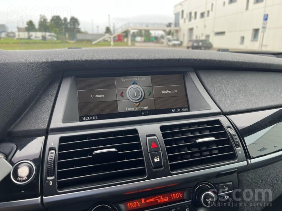 Melns BMW X5 2007 Rēzekne, ar dzinēja tilpumu 3.00 L un nobraukumu 428 tūkst. km par 8800 €, foto 18 vietnē AUTOMOTO.COM.LV