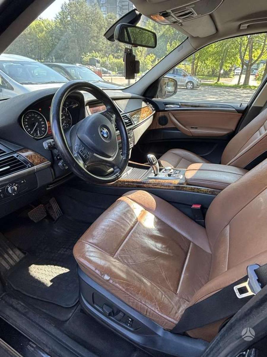 Melns BMW X5 2007 Kauņa, ar dzinēja tilpumu 3.00 L un nobraukumu 265 tūkst. km par 5500 €, foto 8 vietnē AUTOMOTO.COM.LV