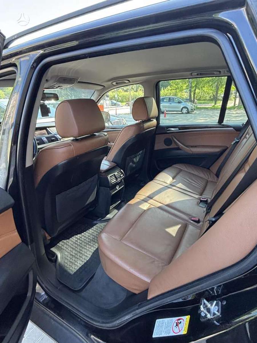 Melns BMW X5 2007 Kauņa, ar dzinēja tilpumu 3.00 L un nobraukumu 265 tūkst. km par 5500 €, foto 10 vietnē AUTOMOTO.COM.LV
