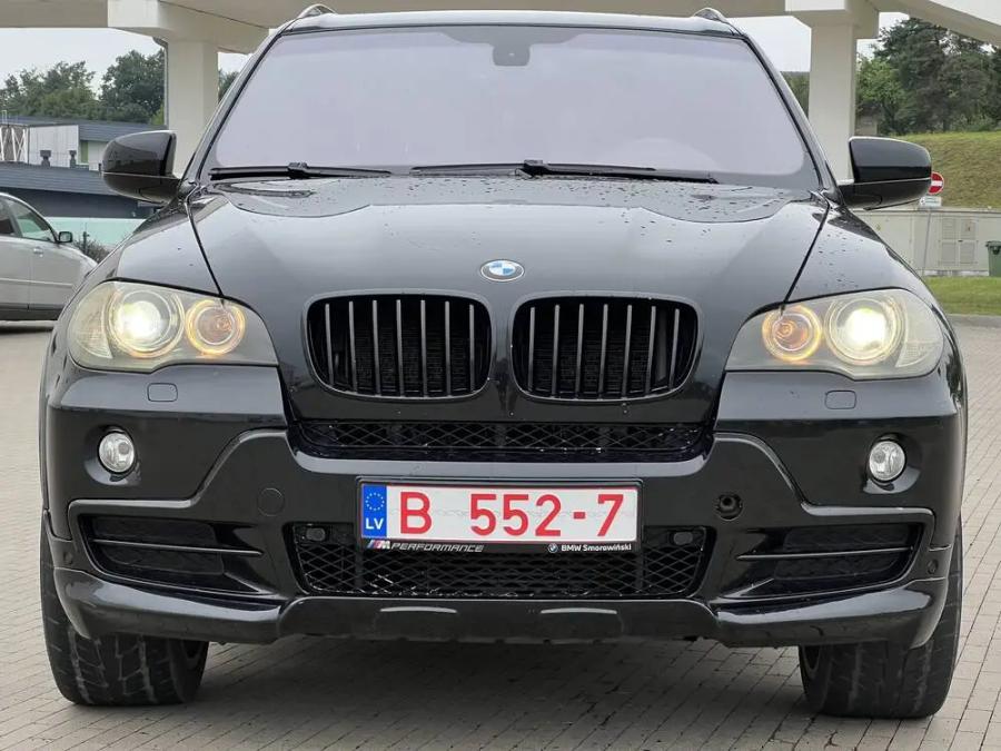 Черный БМВ Х5 2007 в Резекне, объемом двигателя 3.00 л и пробегом 428 тыс. км за 8800 €, фото 1 на AUTOMOTO.COM.LV
