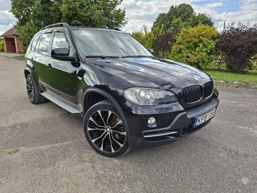 Melns BMW X5 2007 Utena, ar dzinēja tilpumu 2.99 L un nobraukumu 366 tūkst. km par 6300 €, foto 1 vietnē AUTOMOTO.COM.LV