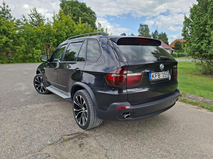 Melns BMW X5 2007 Utena, ar dzinēja tilpumu 2.99 L un nobraukumu 366 tūkst. km par 6300 €, foto 5 vietnē AUTOMOTO.COM.LV
