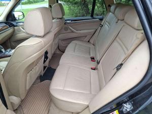 Melns BMW X5 2007 Utena, ar dzinēja tilpumu 2.99 L un nobraukumu 366 tūkst. km par 6300 €, foto 9 vietnē AUTOMOTO.COM.LV