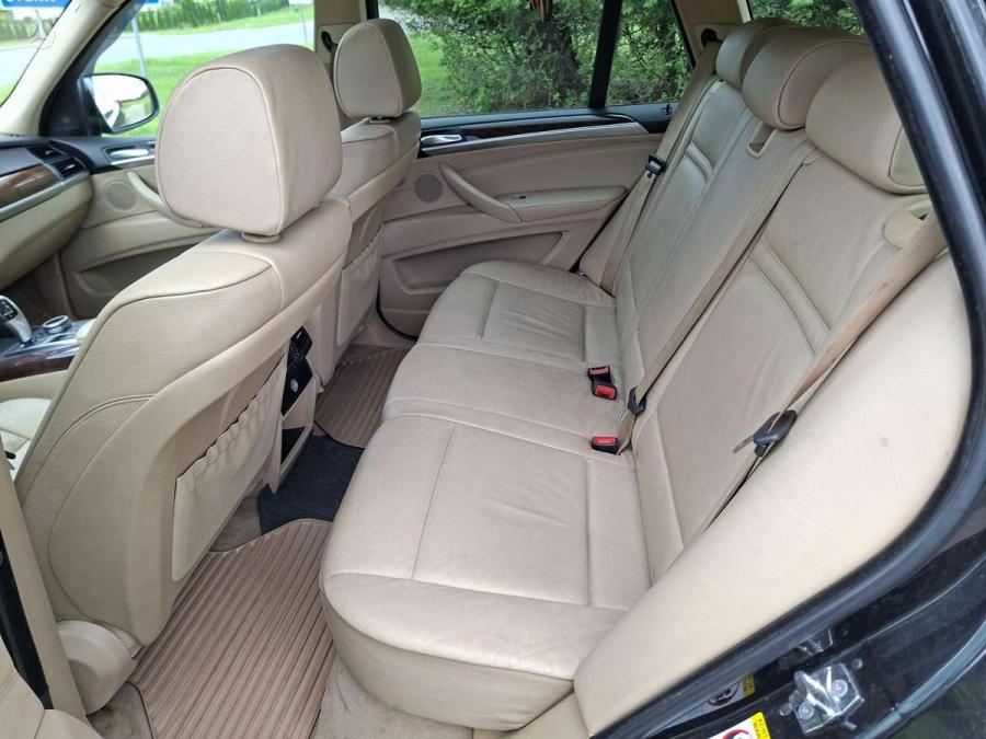 Melns BMW X5 2007 Utena, ar dzinēja tilpumu 2.99 L un nobraukumu 366 tūkst. km par 6300 €, foto 9 vietnē AUTOMOTO.COM.LV