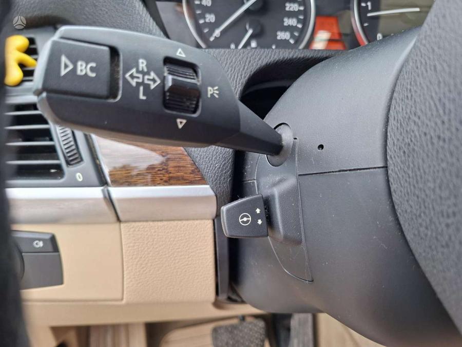 Melns BMW X5 2007 Utena, ar dzinēja tilpumu 2.99 L un nobraukumu 366 tūkst. km par 6300 €, foto 13 vietnē AUTOMOTO.COM.LV