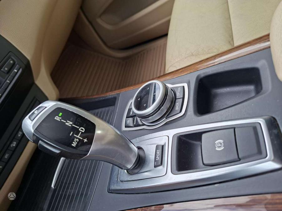 Melns BMW X5 2007 Utena, ar dzinēja tilpumu 2.99 L un nobraukumu 366 tūkst. km par 6300 €, foto 15 vietnē AUTOMOTO.COM.LV