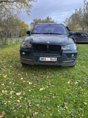 Melns BMW X5 2007 Bauska, ar dzinēja tilpumu 3.00 L un nobraukumu 373 tūkst. km par 5500 €, foto 3 vietnē AUTOMOTO.COM.LV