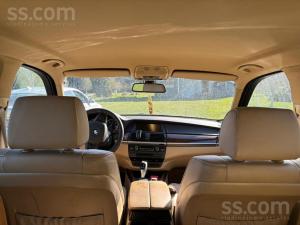 Melns BMW X5 2007 Ogre, ar dzinēja tilpumu 3.00 L un nobraukumu 400 tūkst. km par 5400 €, foto 4 vietnē AUTOMOTO.COM.LV