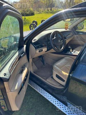 Melns BMW X5 2007 Ogre, ar dzinēja tilpumu 3.00 L un nobraukumu 400 tūkst. km par 5400 €, foto 7 vietnē AUTOMOTO.COM.LV