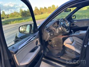 Black BMW X5 2007 in Tukums, with an engine capacity of 3.00 L and mileage of 435 thousand km for 7000 €, photo 8 on AUTOMOTO.COM.LV