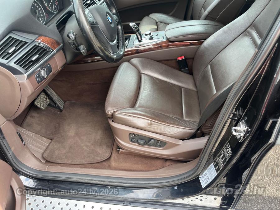 Melns BMW X5 2007 Tartu, ar dzinēja tilpumu 4.80 L un nobraukumu 313 tūkst. km par 8999 €, foto 7 vietnē AUTOMOTO.COM.LV