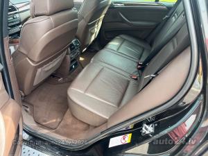 Melns BMW X5 2007 Tartu, ar dzinēja tilpumu 4.80 L un nobraukumu 313 tūkst. km par 8999 €, foto 10 vietnē AUTOMOTO.COM.LV