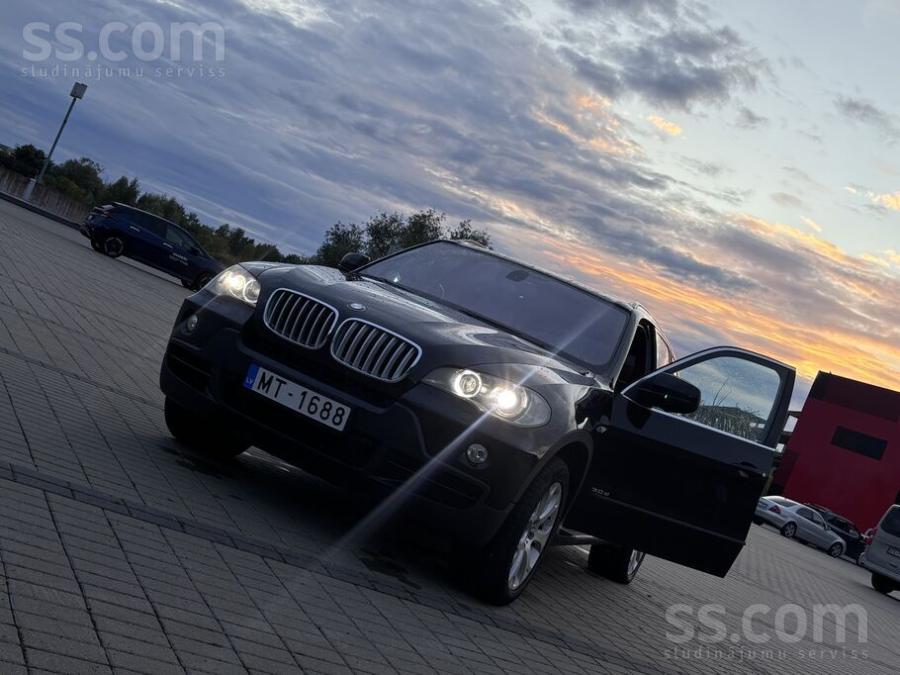 Black BMW X5 2007 in Riga, with an engine capacity of 3.00 L and mileage of 311 thousand km for 8350 €, photo 22 on AUTOMOTO.COM.LV