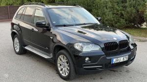 Black BMW X5 2007 in Ukmerge, with an engine capacity of 2.99 L and mileage of 384 thousand km for 4600 €, photo  on AUTOMOTO.COM.LV