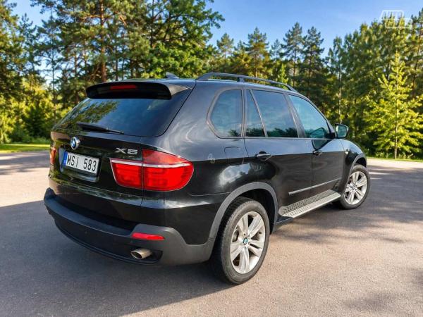 BMW X5 2007 Utena vietnē Melns BMW X5 2007 Utena, ar dzinēja tilpumu 3.00 L un nobraukumu 358 tūkst. km par 5900 €, foto 5 vietnē AUTOMOTO.COM.LV