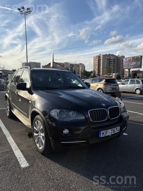 Melns BMW X5 2007 Rīga, ar dzinēja tilpumu 3.00 L un nobraukumu 249 tūkst. km par 8200 €, foto 1 vietnē AUTOMOTO.COM.LV