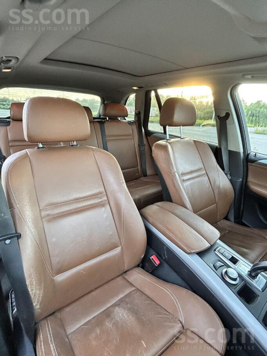 Melns BMW X5 2007 Rīga, ar dzinēja tilpumu 3.00 L un nobraukumu 570 tūkst. km par 5900 €, foto 5 vietnē AUTOMOTO.COM.LV