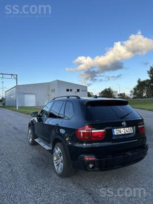 Melns BMW X5 2007 Rīga, ar dzinēja tilpumu 3.00 L un nobraukumu 570 tūkst. km par 5900 €, foto 8 vietnē AUTOMOTO.COM.LV