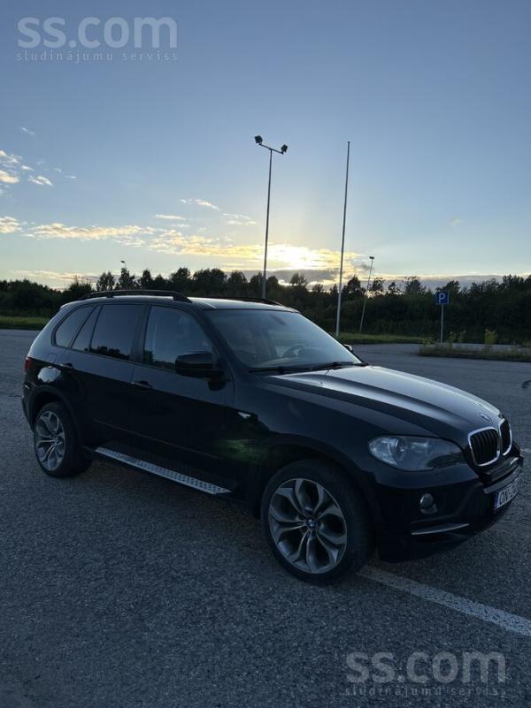 Melns BMW X5 2007 Rīga, ar dzinēja tilpumu 3.00 L un nobraukumu 570 tūkst. km par 5900 €, foto 6 vietnē AUTOMOTO.COM.LV