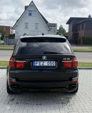 Black BMW X5 2007 in Klaipeda, with an engine capacity of 2.99 L and mileage of 404 thousand km for 6400 €, photo 6 on AUTOMOTO.COM.LV