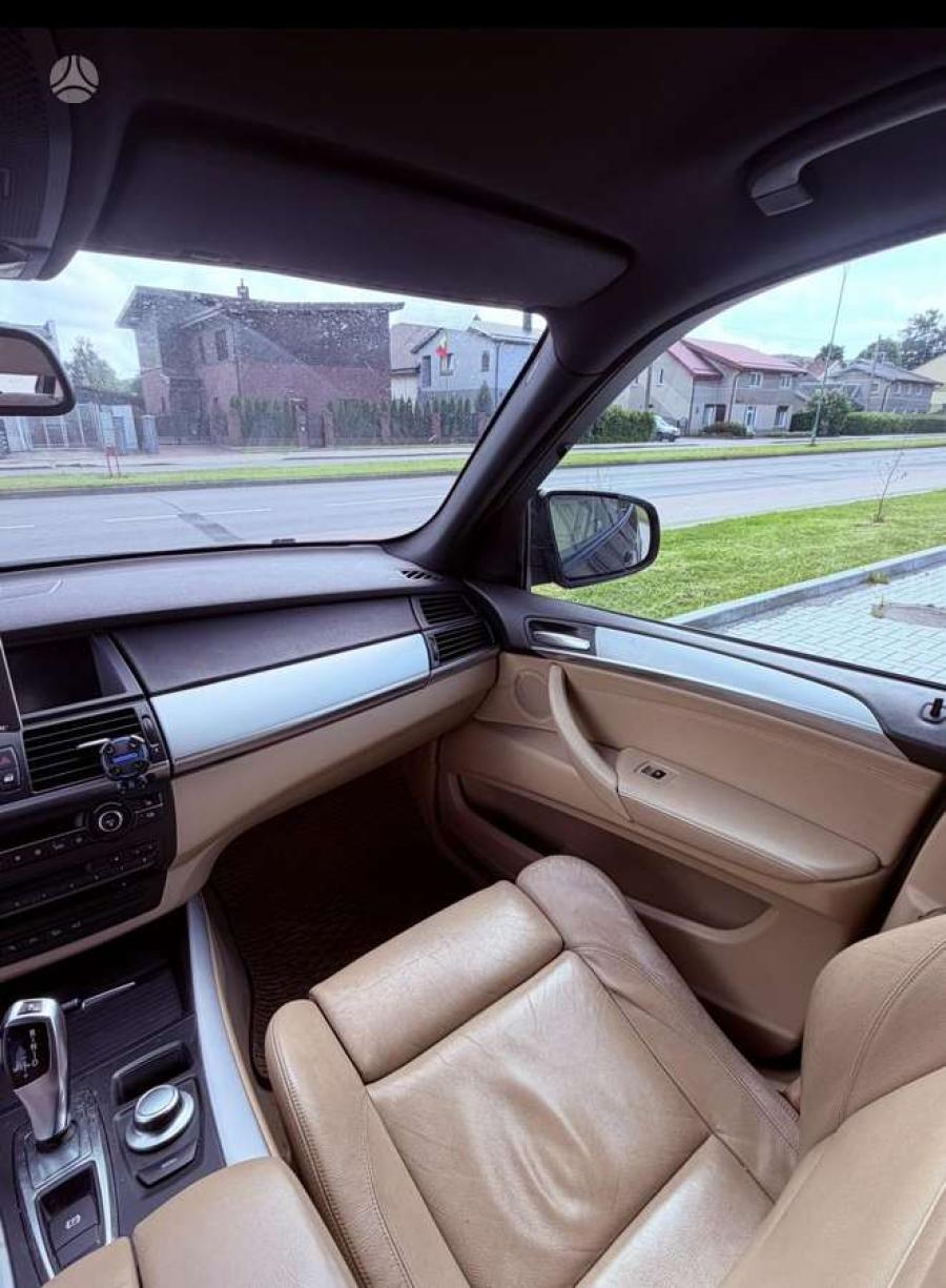 Black BMW X5 2007 in Klaipeda, with an engine capacity of 2.99 L and mileage of 404 thousand km for 6400 €, photo 11 on AUTOMOTO.COM.LV