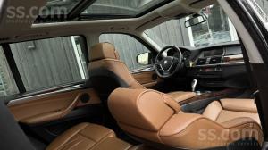 Black BMW X5 2007 in Riga, with an engine capacity of 3.00 L and mileage of 242 thousand km for 7850 €, photo 15 on AUTOMOTO.COM.LV